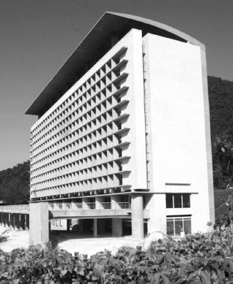 2004• Edificio Cincuentenario de la UCAB | Fundación Arquitectura y Ciudad