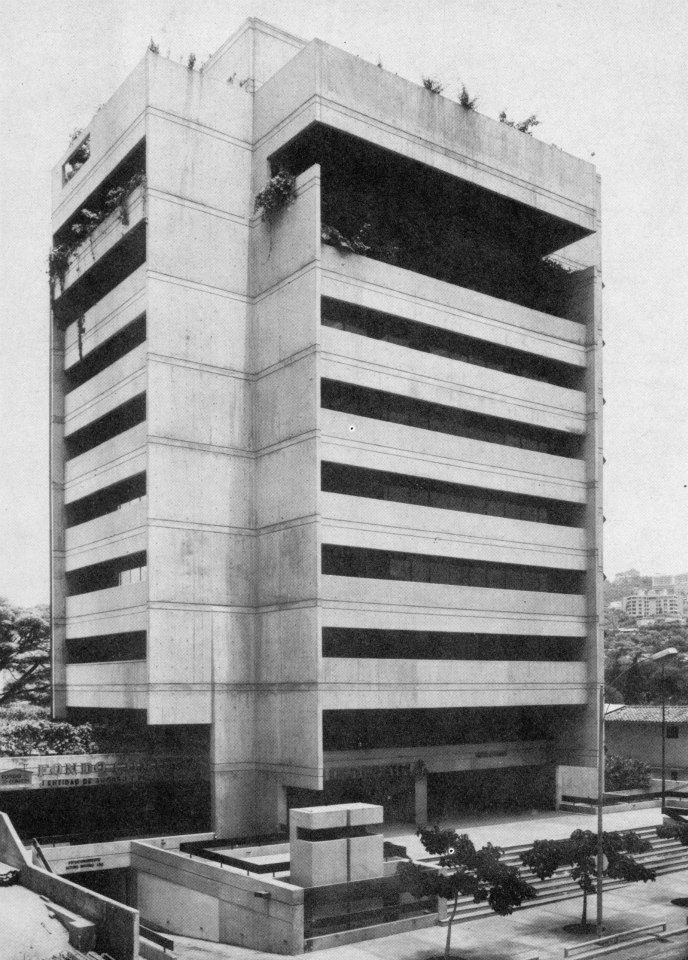 1982• Torre Clement | Fundación Arquitectura y Ciudad