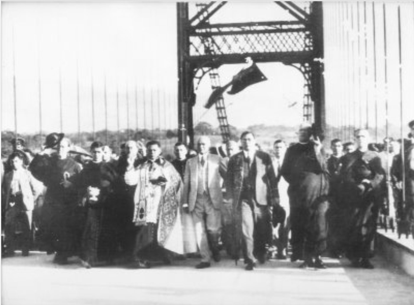 1930• Puente Libertador, sobre el Río Torbes, entre Táriba y San ...